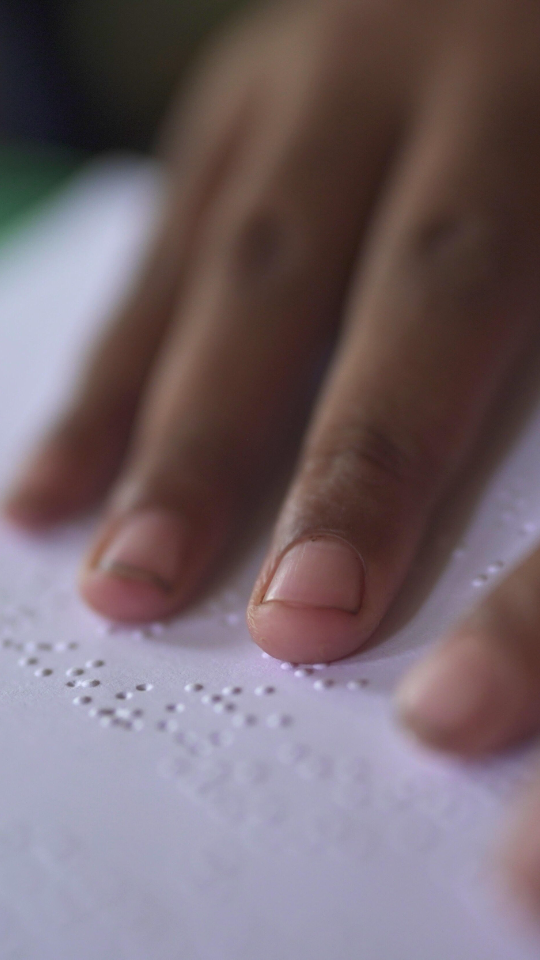 Free screen-reading software changing lives for thousands of blind ...
