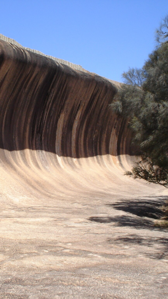 Australia's (really) big rocks to add to your next road trip - ABC News